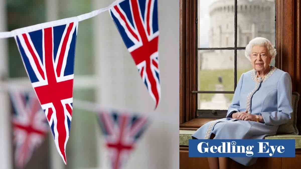 Queen thanks nation as stunning new official portrait is released to ...